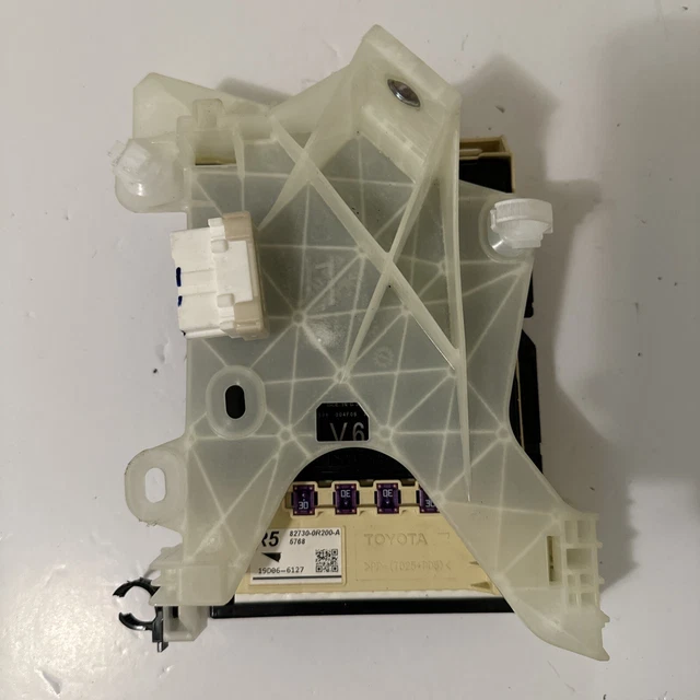 2019 TOYOTA RAV4 Body Control Module Computer Unit Bcm Oem 827300R200A ...