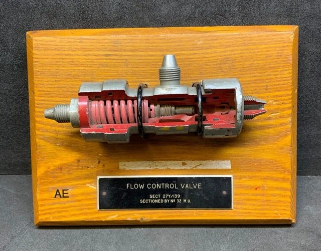AIRCRAFT MOUNTED SECTIONED Of A Flow Control Valve * 27Y/139 * £40.00 ...