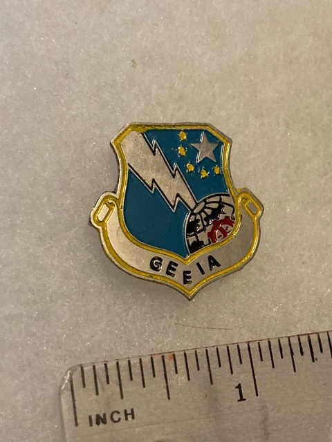 AUTHENTIC US AIR Force Beer Can GEEIA Ground Electronics DI DUI Crest ...