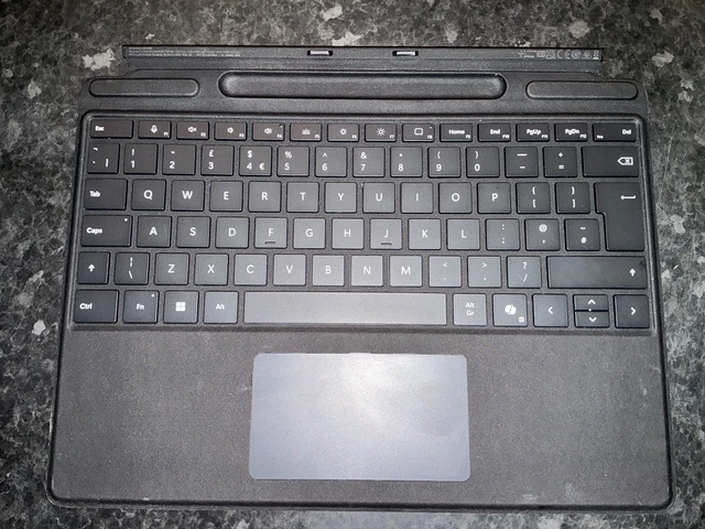 GENUINE MICROSOFT SURFACE Pro Keyboard UK QWERTY Model 1864 EUR 45,85 ...