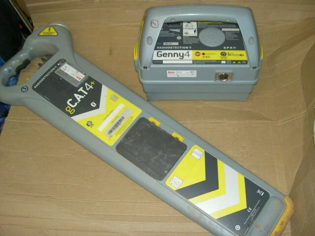 RADIODETECTION G CAT4 Cable Detector Tool And Genny 4 Signal Generator ...