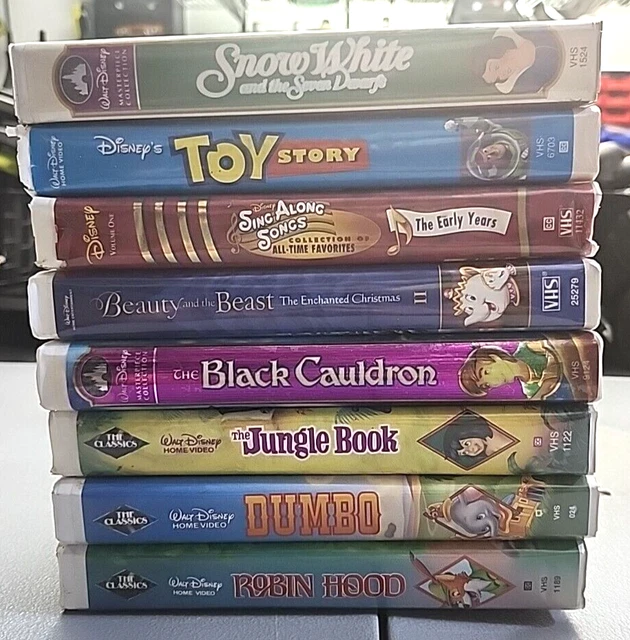 LOT DE 8 films DISNEY CLAMSHELL VHS différents titres voir photos ...