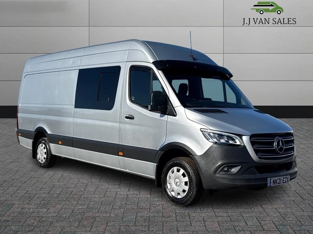 2021 MERCEDES-BENZ SPRINTER 3.5t H2 Progressive Van PANEL VAN DIESEL ...