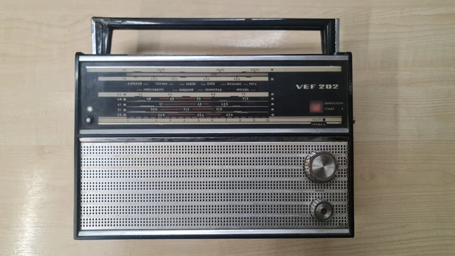 VINTAGE RADIO VEF - 202 Legendary Rare Transistor Latvia USSR Soviet ...