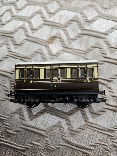 HORNBY OO GAUGE R016-060 LMS Brown 4 Wheel 3rd Class Coach GC Used £10. ...