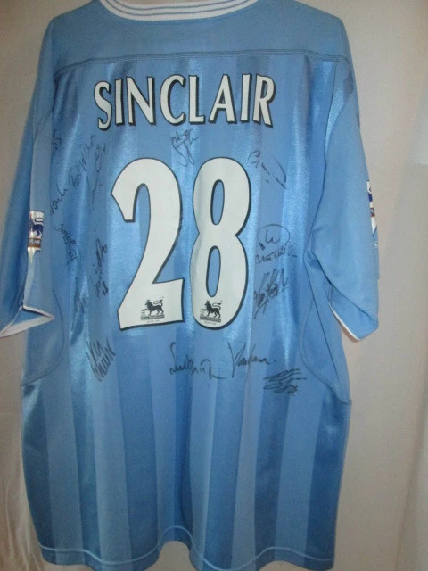 MANCHESTER CITY 2003-2004 Squad Signed Home Football Shirt COA ...