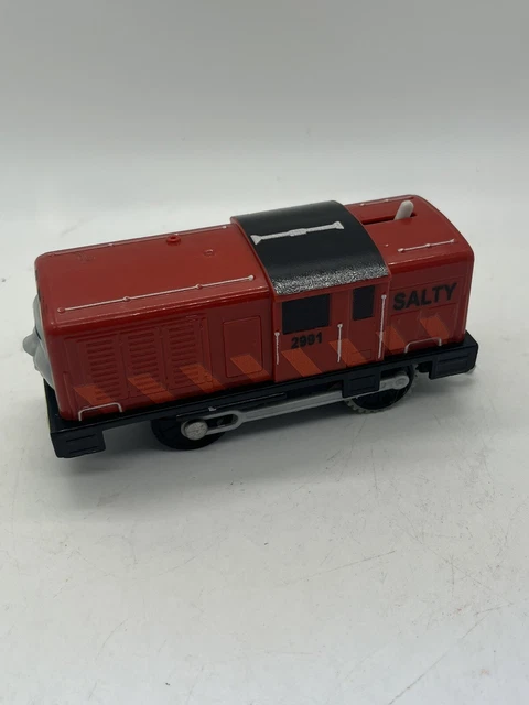 THOMAS & FRIENDS Trackmaster Motorized Train Engine Salty 2006 Gullane ...