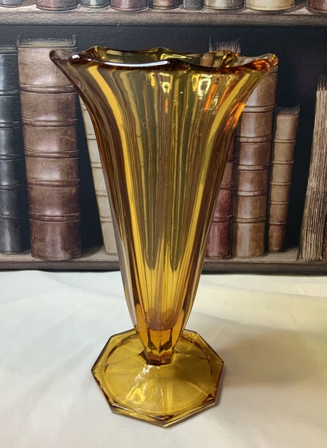 VINTAGE AMBER 1930 Art Deco Chippendale Pressed Glass Trumpet Vase ...