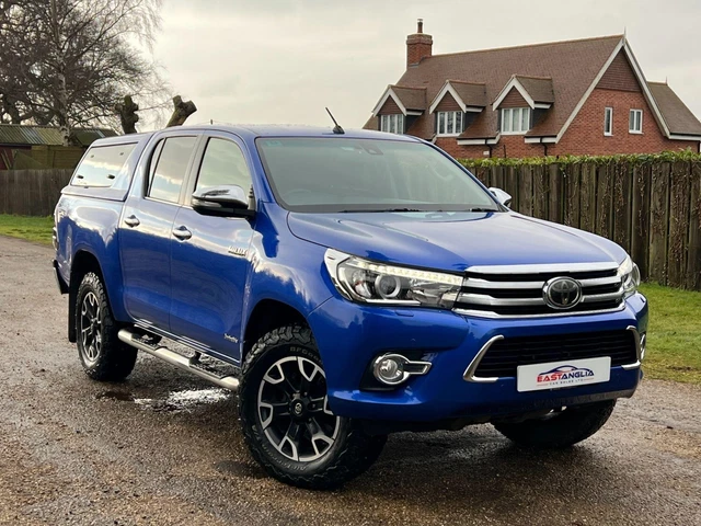 2016 TOYOTA HILUX Invincible X D/Cab Pick Up 2.4 D-4D Auto PICK UP ...