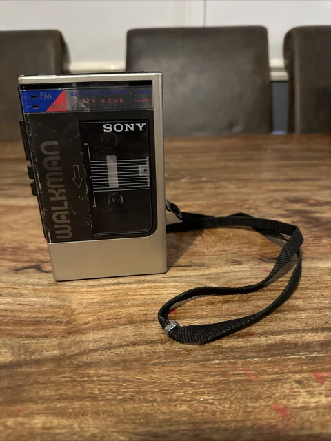 RARE VINTAGE SONY Walkman wm-f9 1980s cool stranger things type Spares ...