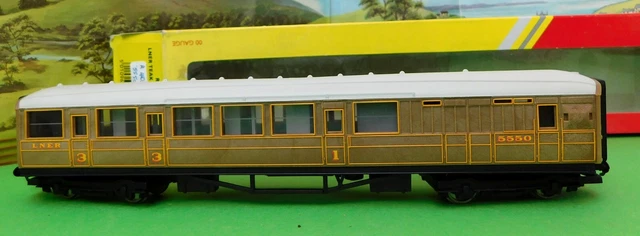 HORNBY R4063B LNER Gresley Brake Coach 5550 Teak finish OO(e) £14.99 ...