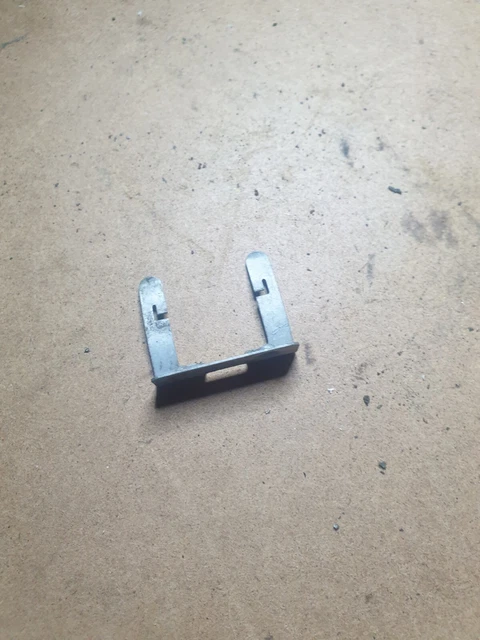 MG TF MGTF MGF Boot Lock Barrel Retaining Clip CWH100100 £4.00 ...