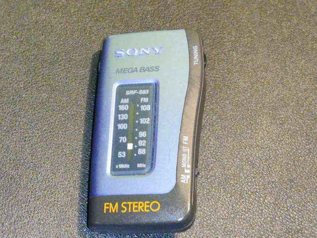 RARE METALIC BLUE Walkman SONY SRF-S83 MEGA BASS FM AM Pocket Radio ...