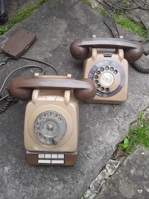 TWO (2) VINTAGE Retro Rotary Dial Phone Brown/Cream Film Movie Prop £21 ...