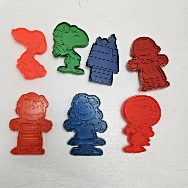 VINTAGE SNOOPY-CHARLIE BROWN--LUCY-LINUS Cookie Cutter Peanuts ...