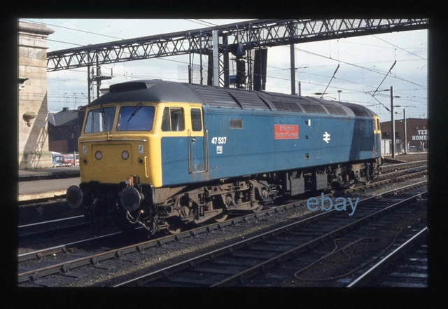 ORIGINAL 35MM SLIDE - Class 47/4 - 47537 at Carlisle station 2.4.83. £3 ...