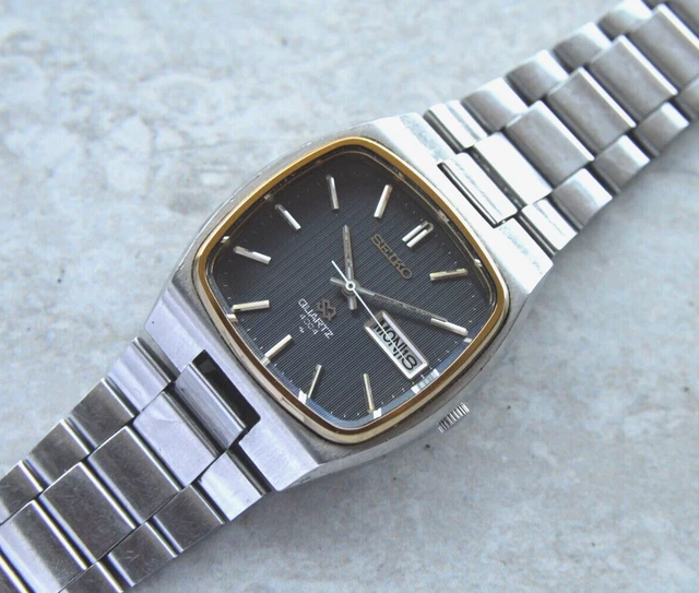 OCTOBER 1976 SEIKO SQ 4004 Quartz Square Blue TV Dial Men’s Bracelet ...