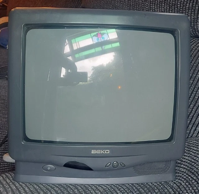RETRO GAMING TV Beko 14" CRT TV - NR 14272R - Working With Remote BLACK ...