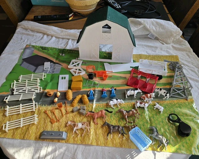 VINTAGE NEW-RAY FARM Play Set Barn Animals Figures Accessories w ...