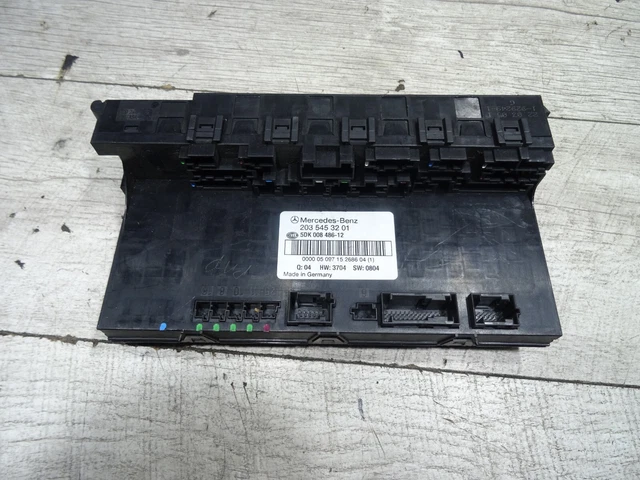 2005 MERCEDES C Class W203 Fuse Relay Control Unit 2035453201 #C-15 £15 ...