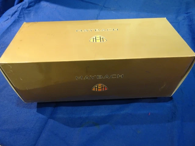 VOITURES MINIATURES 1/18 EUR 210,00 - PicClick FR