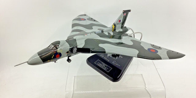 AIRCRAFT MODEL BRAVO Delta Models Vulcan 698 £49.99 - PicClick UK