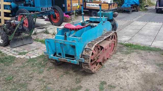RANSOMES MG6 CRAWLER vintage tractor with electric start diesel engine ...