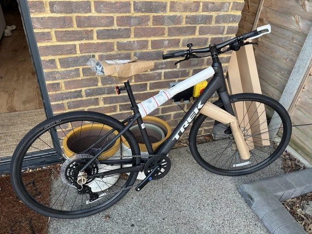 TREK FX 2 Stepover Gen 4 - 2026 - M Carbon Dark Grey £567.70 - PicClick UK