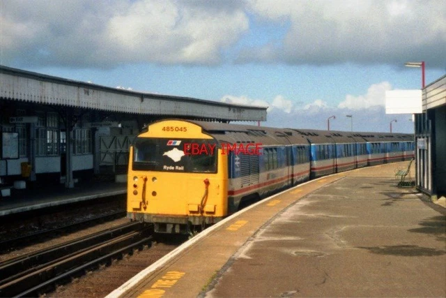 PHOTO CLASS 485 Unit 485 045 At Ryde Esplanade £1.85 - PicClick UK