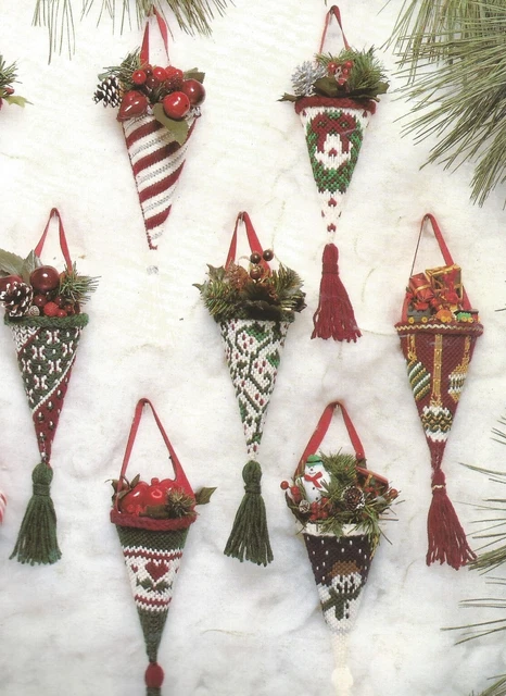 CHRISTMAS CORNUCOPIAS PLASTIC Canvas Patterns Santa Wreath Stripes ...