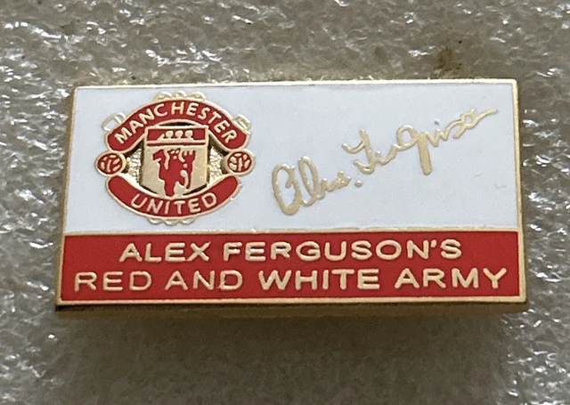 OLD RARE MANCHESTER United Supporter Enamel Badge Very Collectable Wear ...
