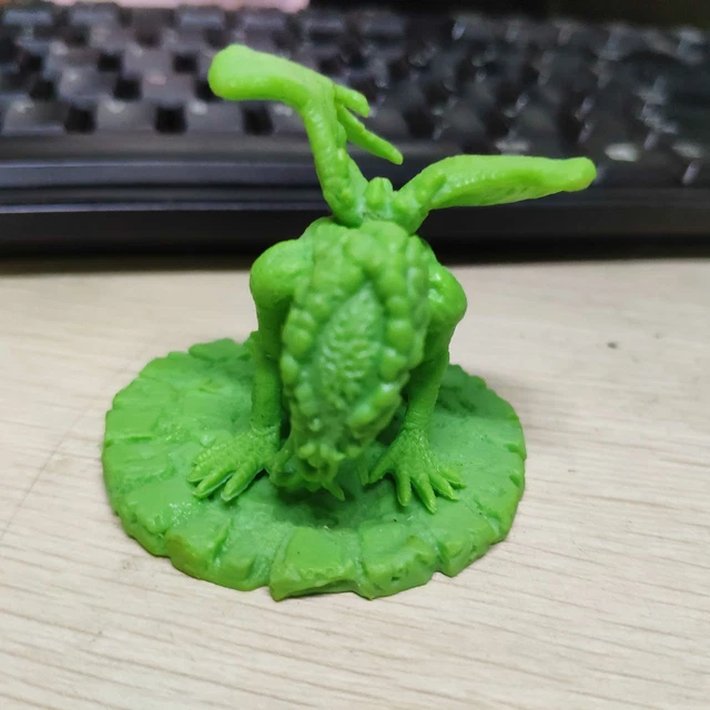 2.5& CTHULHU WARS Game Miniatures Green STAR SPAWN Mini Figure ...