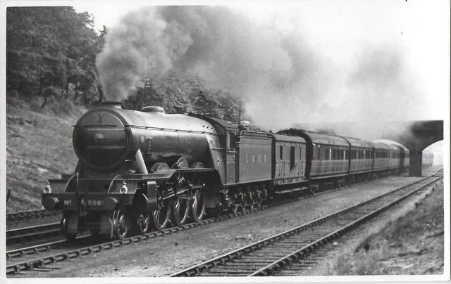 RAILWAY PHOTO LNER A1 2562 Isinglass Greenwood 1933 Gresley Pacific ...