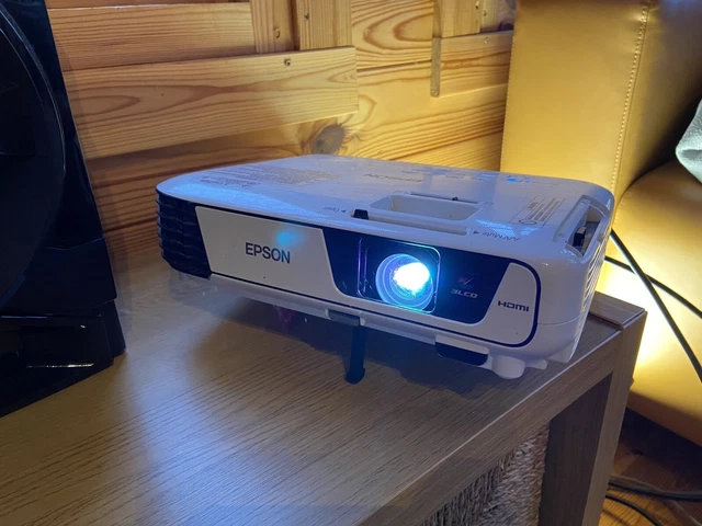 EPSON PROJECTOR EB-X31 PLUS Motorised electric wall/ceiling drop down ...