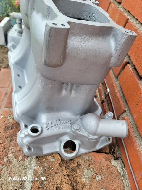 EDELBROCK OLD SCHOOL TR1X SBC Chevy Tunnel Ram Intake Hot Rod Jalopy ...