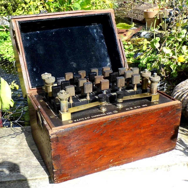 WW1 SCIENTIFIC PYE Wheatstone bridge resistance box £64.99 - PicClick UK