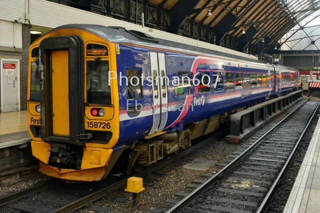 CLASS 158 158726, 2 car DMU, in First ScotRail at Glasgow Queen Street ...