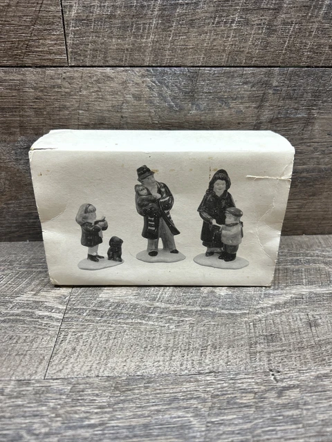 DEPT56 SNOW VILLAGE Caroling Family £8.97 - PicClick UK