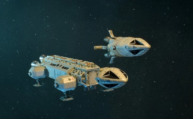 ESPACE 1999 SPACE 1999 Dragons Domain Die-Cast Model Set Sixteen 12 EUR ...