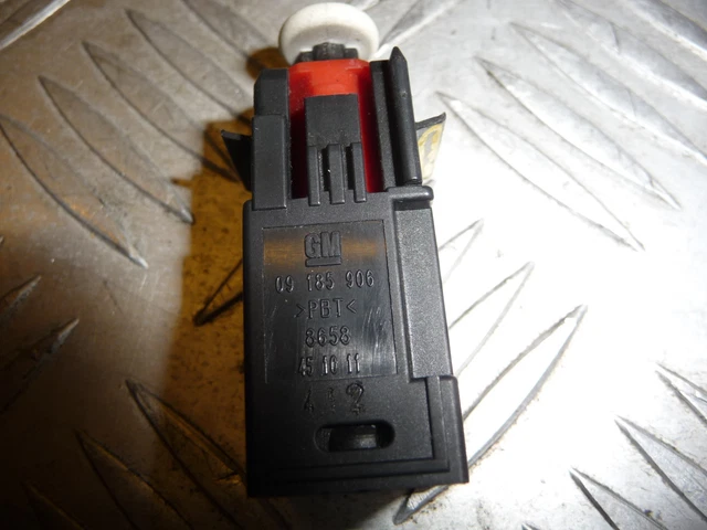 OPEL VECTRA C Astra H Signum interrupteur feu stop interrupteur feu ...