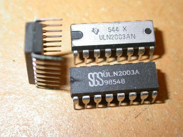 ULN2003A ULN 2003 A darlington transistor array 50V 500mA Arduino 4Stück L#023-6 EUR 2,75 ...