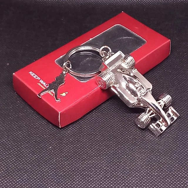 VINTAGE JOHNNIE WALKER Formula One F1 Promotional Keyring Metal Boxed £ ...
