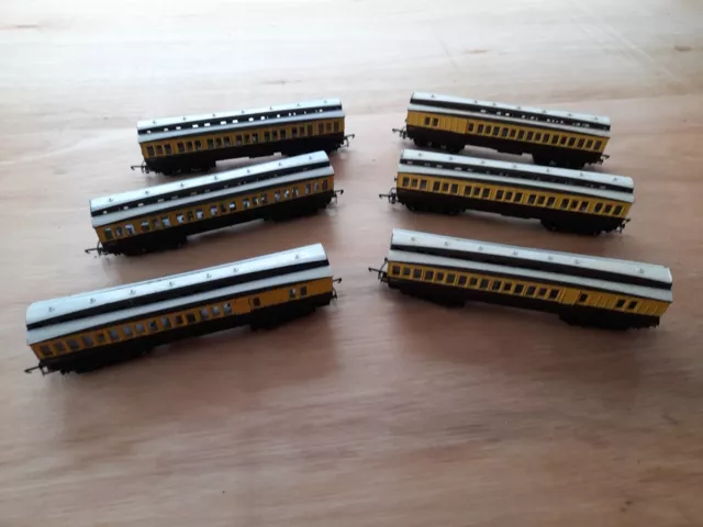 TRIANG HORNBY R333 R332 GWR CLERESTORY COACHES x 6 £36.00 - PicClick UK