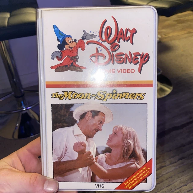 WALT DISNEY CLASSIC The Moon Spinners VHS Vintage EUR 16,50 - PicClick FR