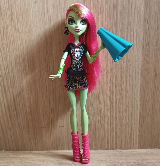 MONSTER HIGH PUPPE Venus McFlytrap Ghoul Spirit Fearleading EUR 26,00 ...