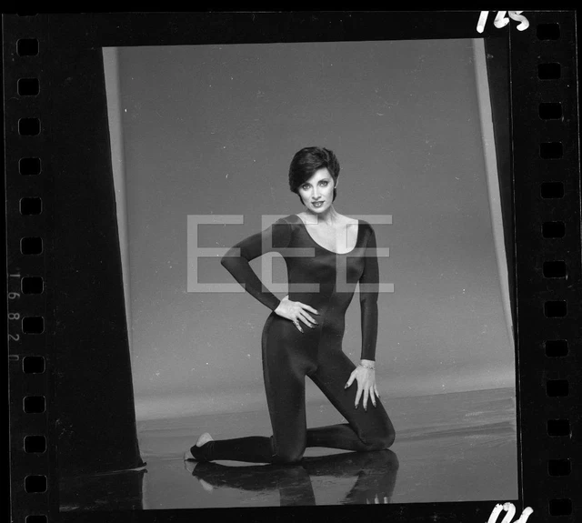 1982 BEVERLY SASSOON Movie Actress Model by Harry Langdon Negative w ...