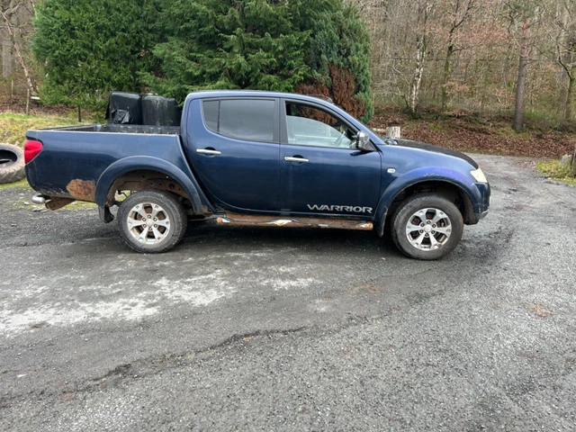 MITSUBISHI L200 WARRIOR double cab pickup,4x4,off road,Navara,hilux ...