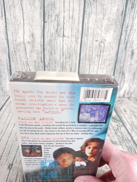THE X-FILES - Fallen Angel/Eve (VHS, 1996) David Duchovny - Gillian ...
