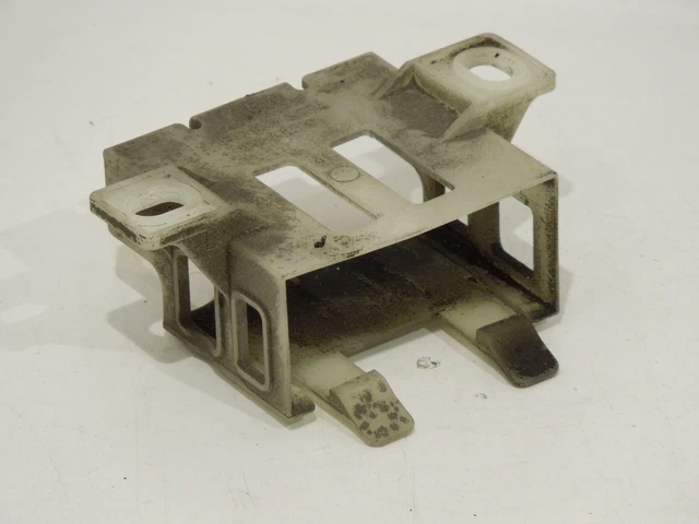 AUDI RS6 4F C6 Fuel Pump Control Unit ECU Mounting Bracket 4F0907333A £ ...