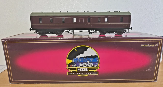 MTH MAROON LMS standard Coach Standard Baggage Car Our Ref FCS702 £150. ...